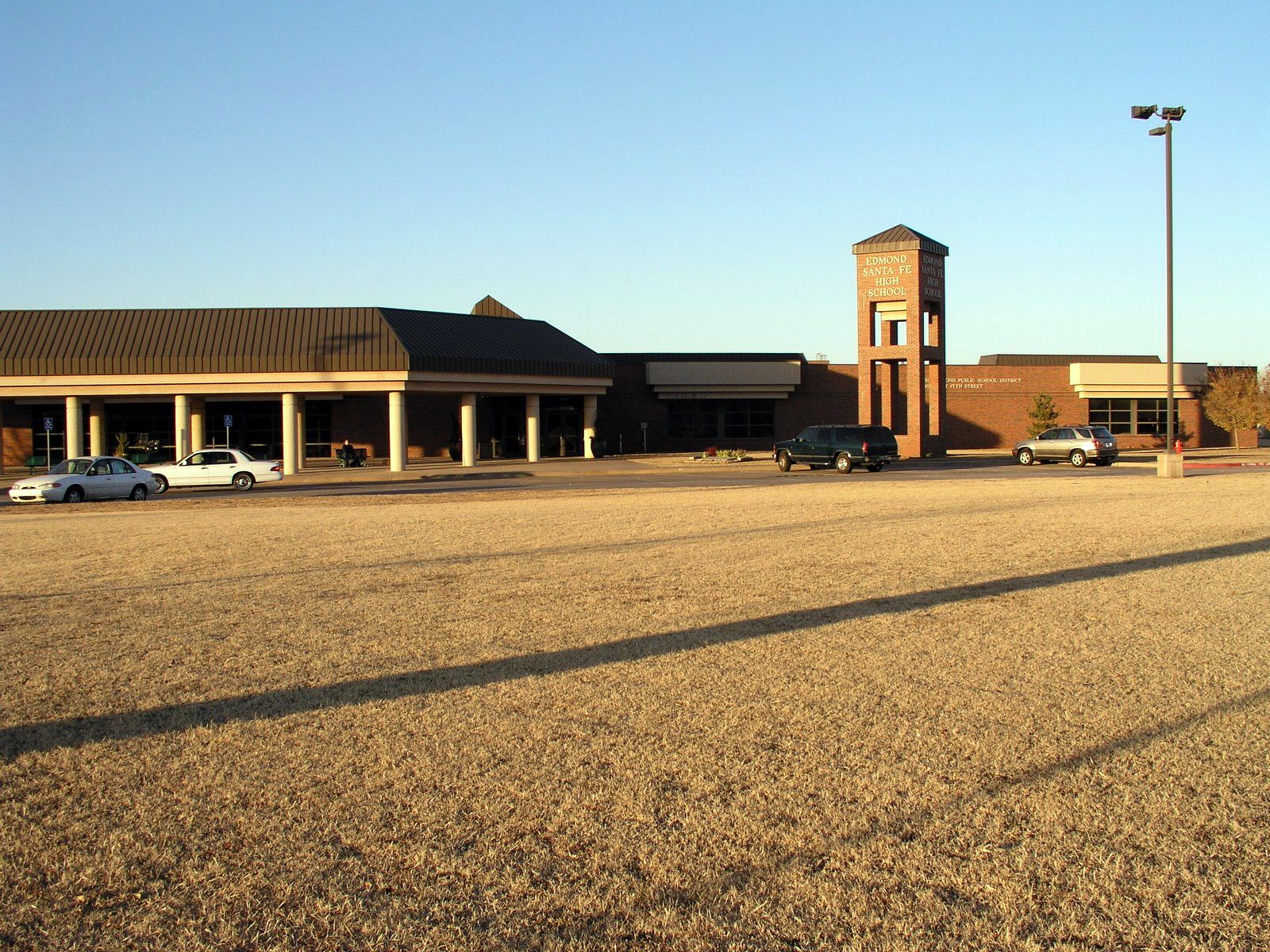 Locations Hub - Edmond Santa Fe High School