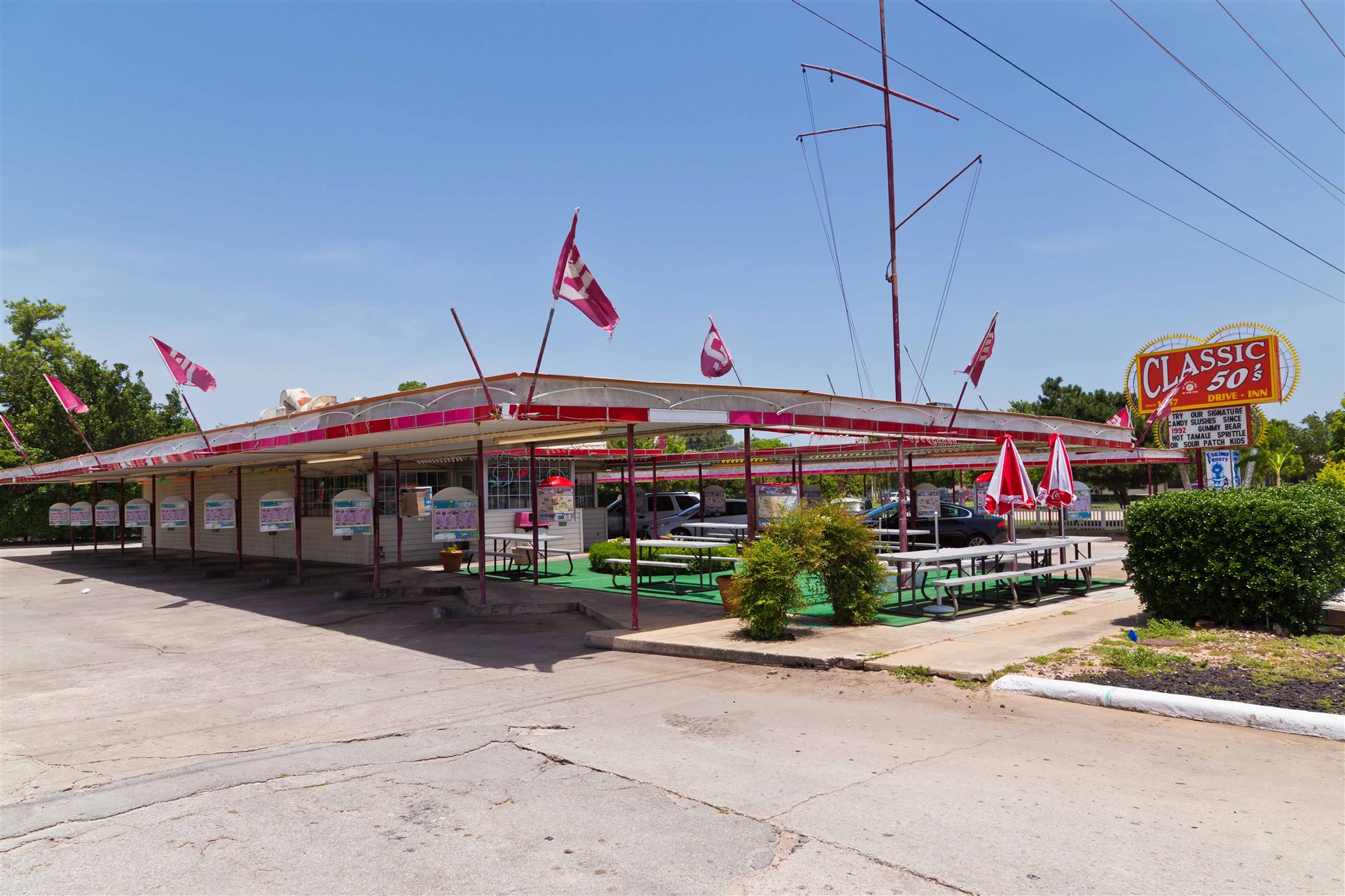 Locations Hub - Classic 50's Drive-In