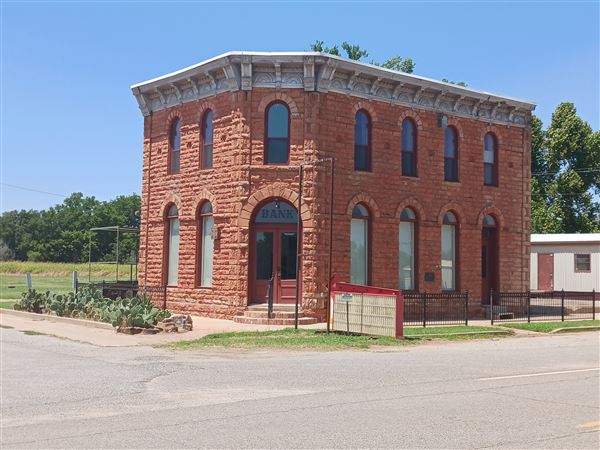 Locations Hub - The Old Bank of Mulhall
