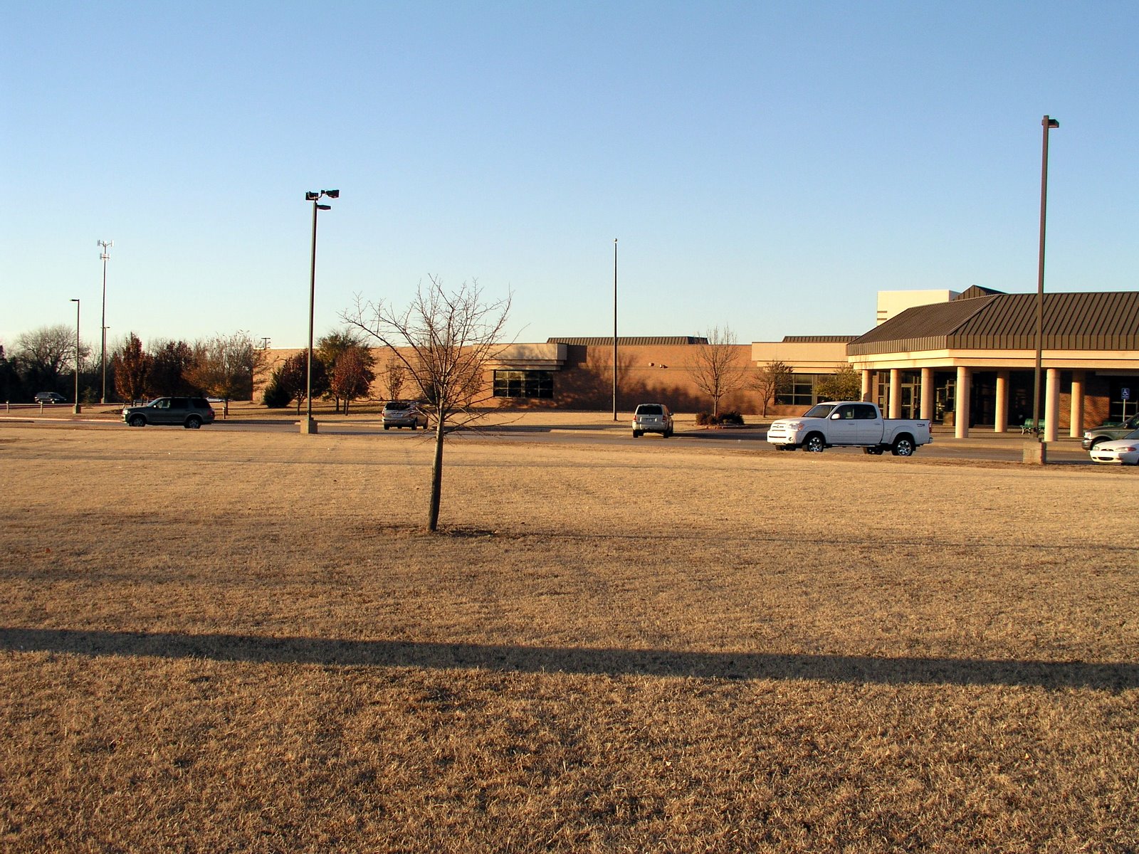 Locations Hub - Edmond Santa Fe High School