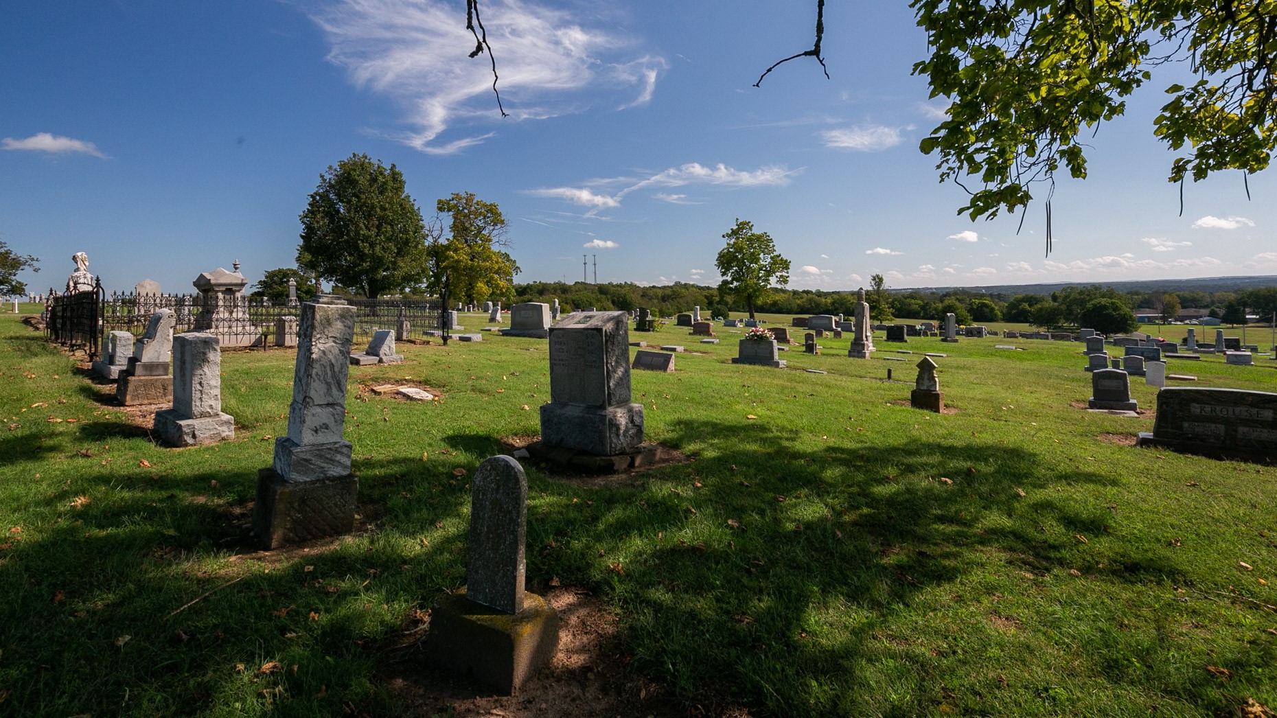 Locations Hub - Tahlequah Cemetery