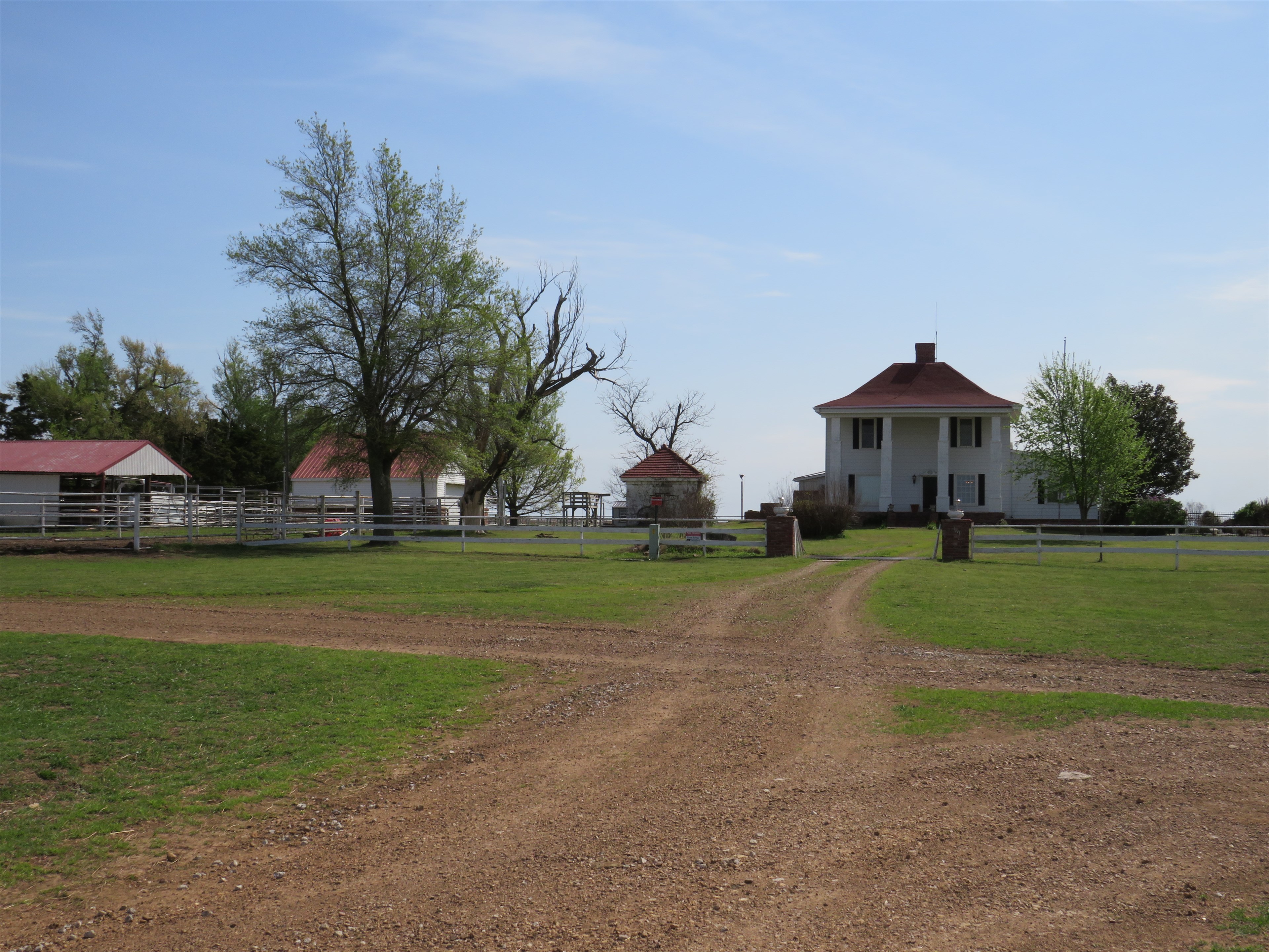 Locations Hub - Lowry-Mangles Ranch