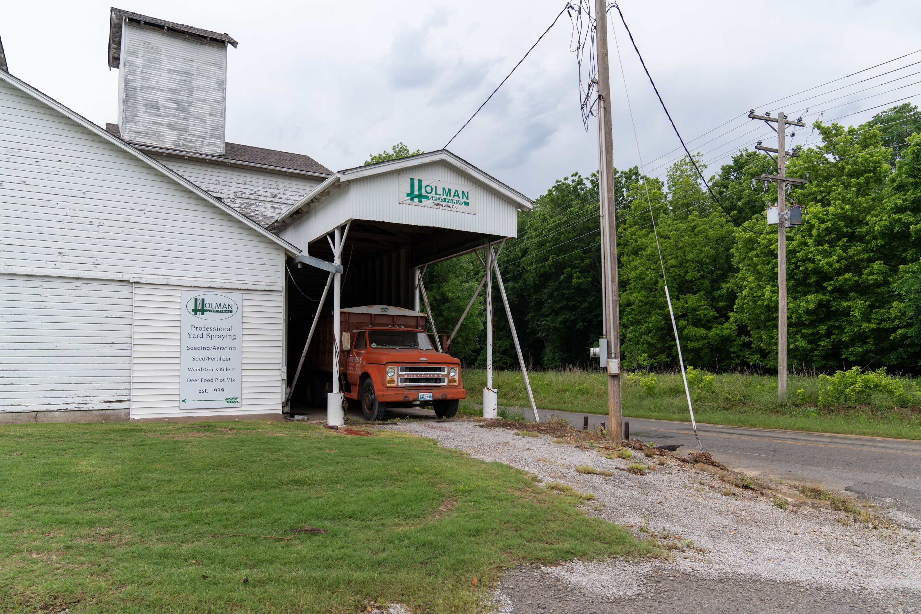 Locations Hub - Holman's Seed Farm